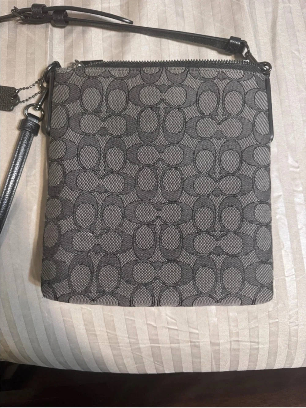 Coach | Bags | Coach Black And Gray Signature Messenger Crossbody ...